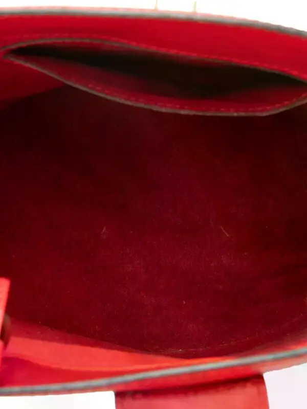 LOUIS VUITTON 1996 Epi Cluny Shoulder Bag