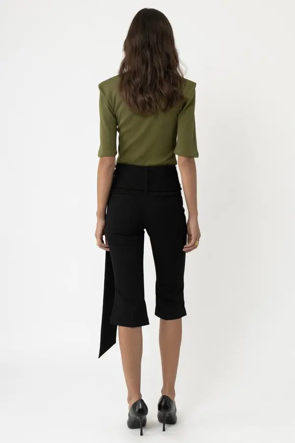 Arakii Structured Shoulder T-shirt