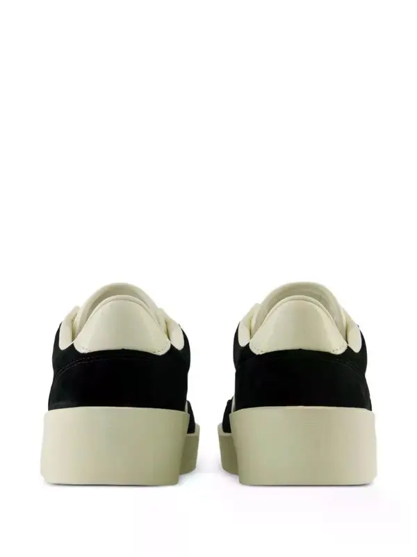 NEW BALANCE 750 Sneakers - Black