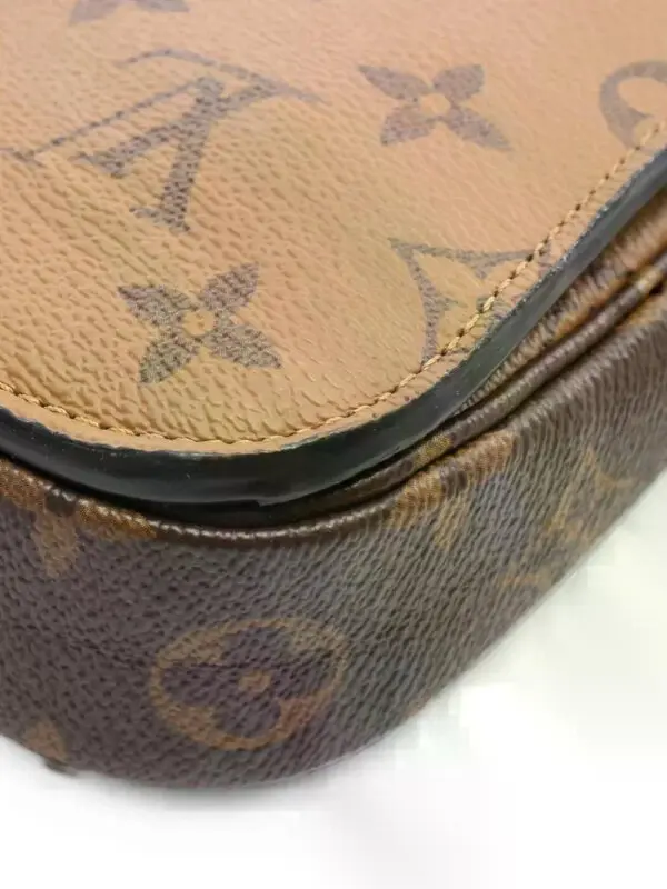 LOUIS VUITTON 2020s Pochette Metis Mm Handbag