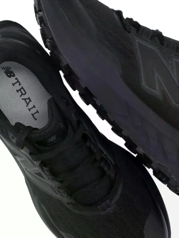 NEW BALANCE Logo-patch Sneakers