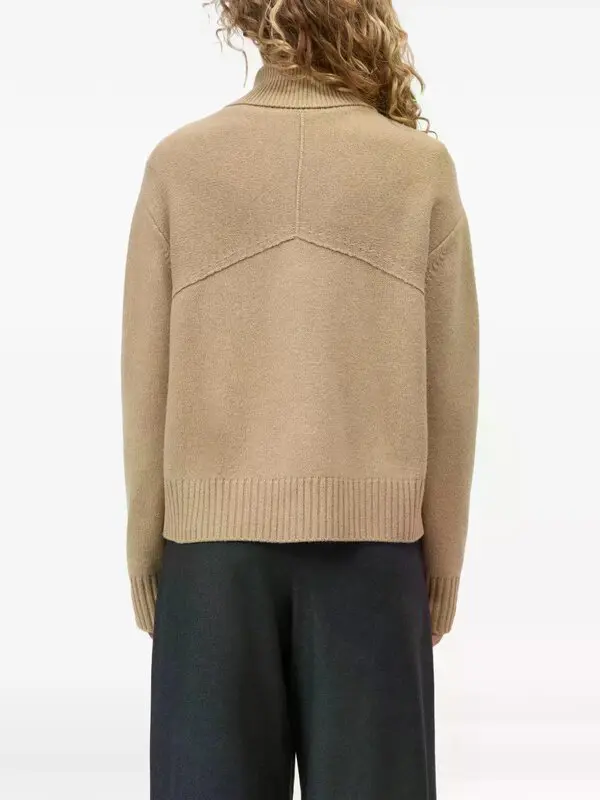 Closed Button-up Roll-neck Cardigan