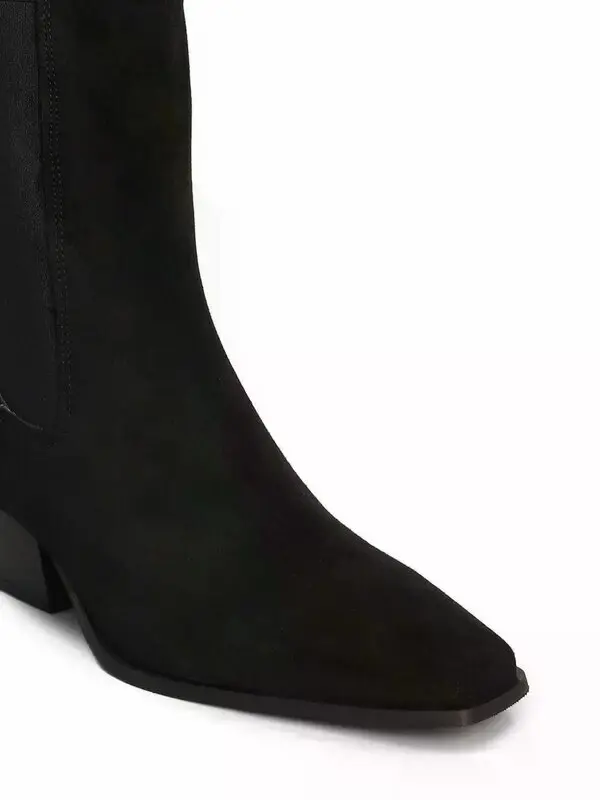 BIBI LOU Pointed-toe Chelsea Boots - Black