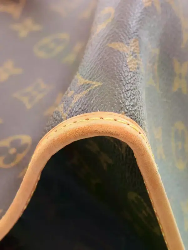 LOUIS VUITTON 2008 Popincourt Monogram Tote Bag