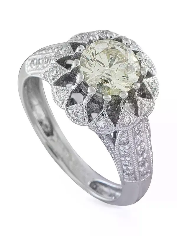 LB EXCLUSIVE Diamond Halo Ring