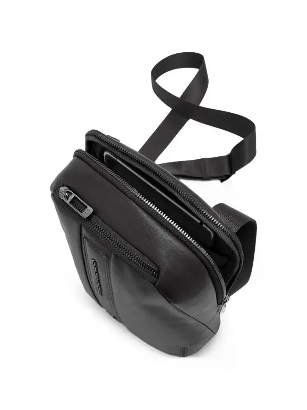 PIQUADRO Logo-plaque Leather Ipad® Mini Messenger Bag