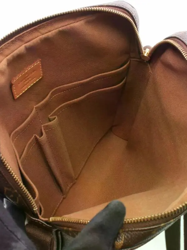 LOUIS VUITTON 2011 Trotteur Beaubourg Monogram Shoulder Bag