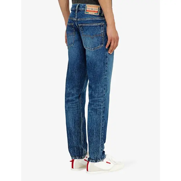 DIESEL® 2023 D-finitive Regular-fit Denim Jeans