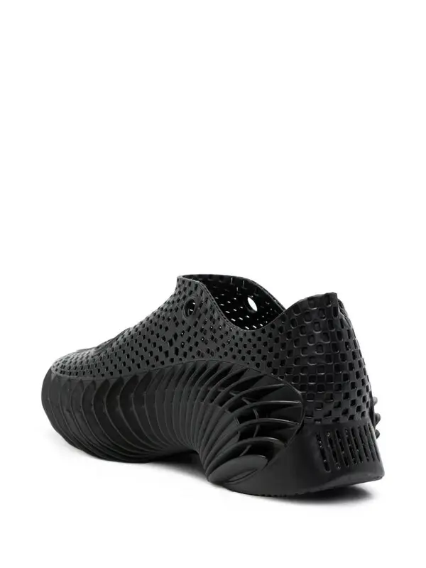 ALIVEFORM Pinna Runner Sneakers - Black