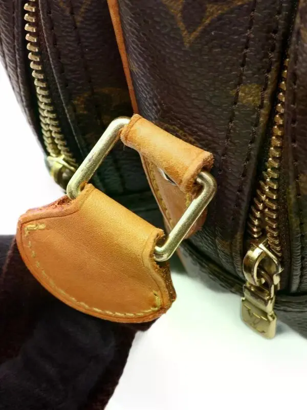 LOUIS VUITTON Monogram Reporter Pm Shoulder Bag
