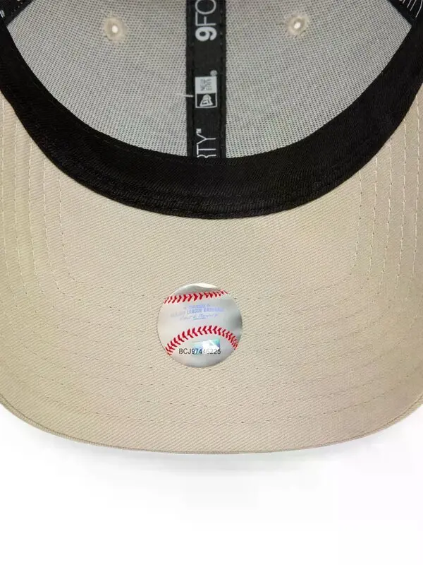 New Era 9forty New York Yankees Logo-embroidered Baseball Cap - Neutrals