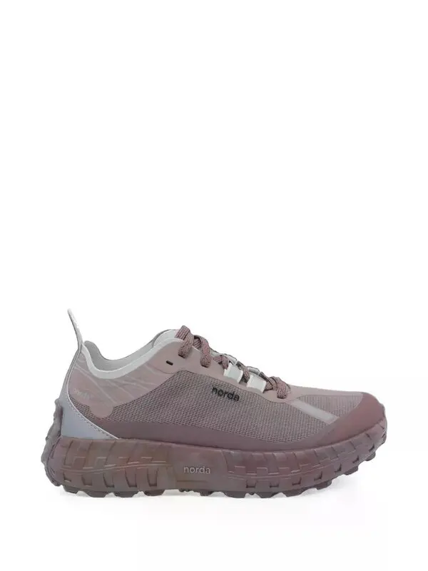 NORDA 001a Logo-print Low-top Sneakers