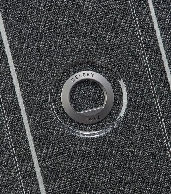 CASE Helium Ultimate Spinner Cabin Suit