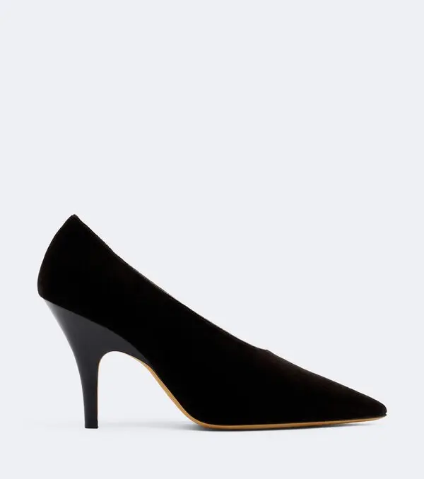 Le Monde Beryl Petra Velvet Pumps