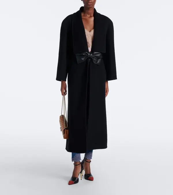 Valentino Garavani Bow-detail Wool And Cashmere Coat