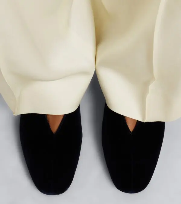 Le Monde Beryl Olympia Velvet Ballet Flats