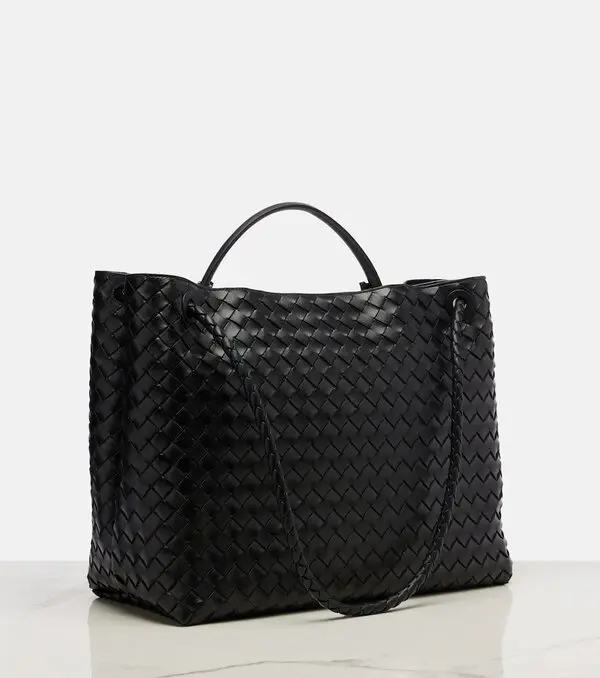 Bottega Veneta Andiamo Large Leather Tote Bag