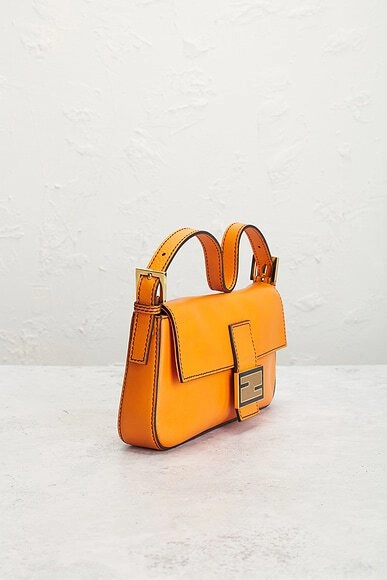 Fendi Baguette Shoulder Bag - Orange