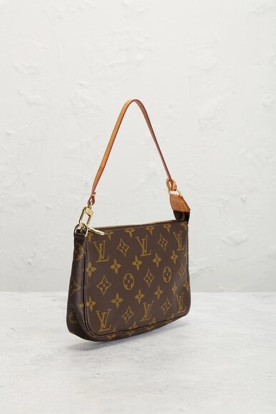 LOUIS VUITTON Monogram Pochette Accessoires Shoulder Bag