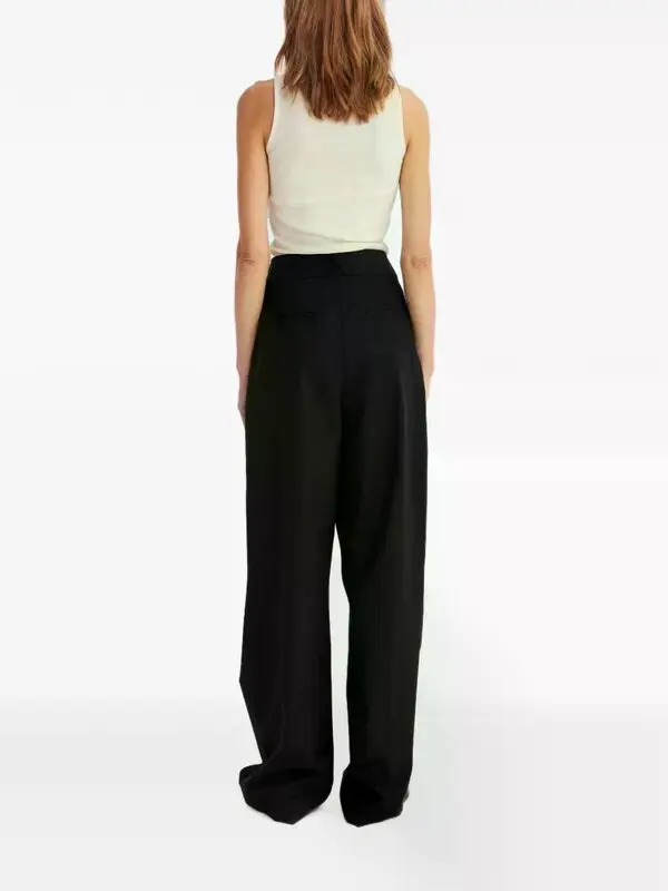 RÓHE Sleeveless Crew-neck Top