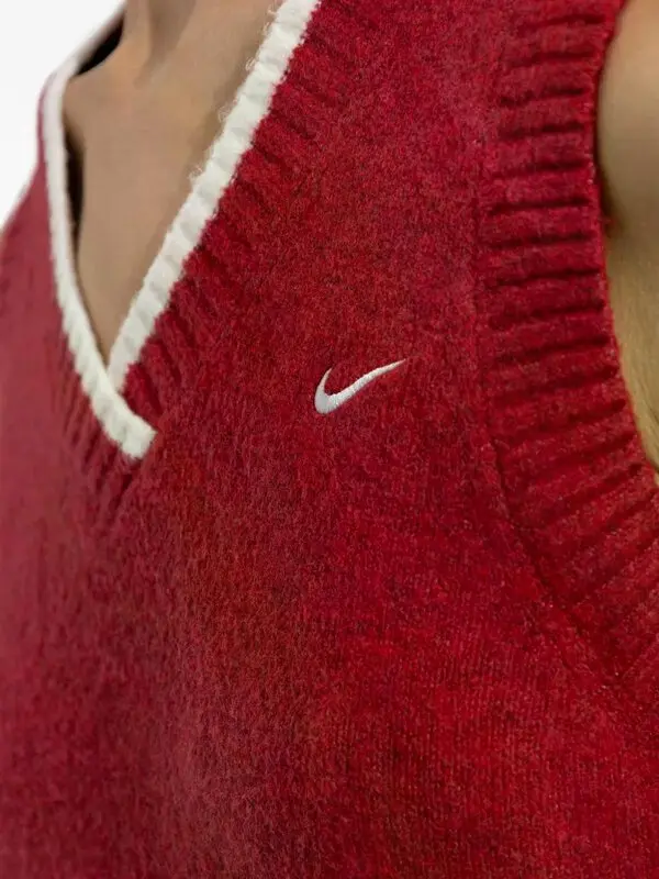 Nike Logo-embroidered V-neck Vest