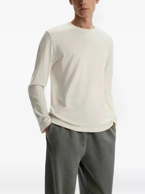 12 STOREEZ Peached Long-sleeve T-shirt