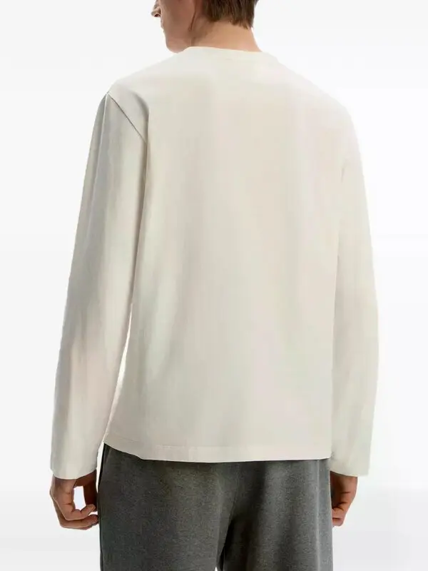 12 STOREEZ Peached Long-sleeve T-shirt