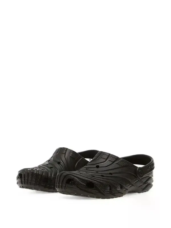 CROCS Classic Erosion Clogs