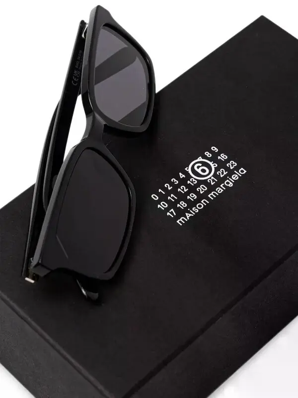 MAISON MARGIELA Rectangle-frame Sunglasses