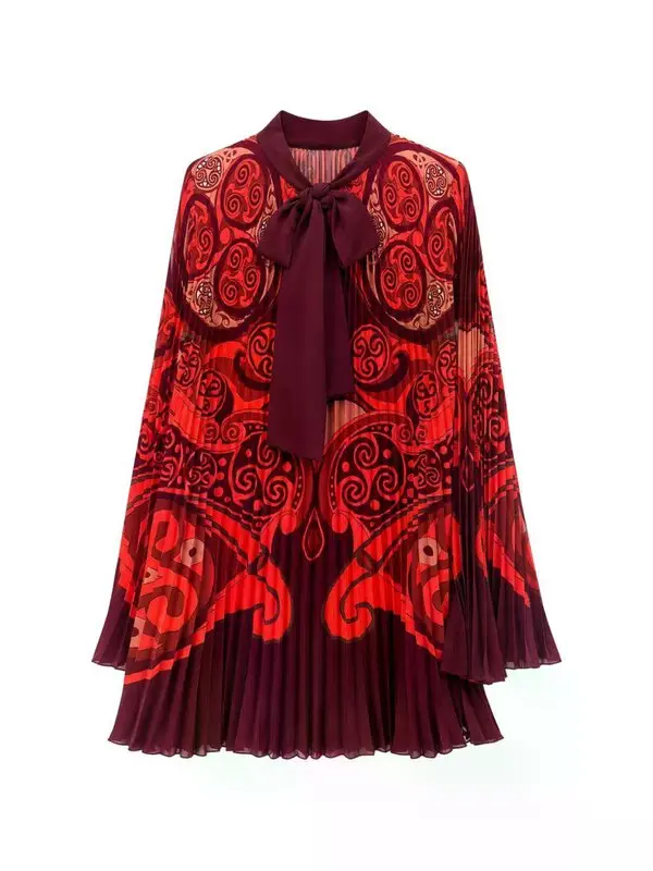 La DoubleJ Pleated Pussy-bow Blouse