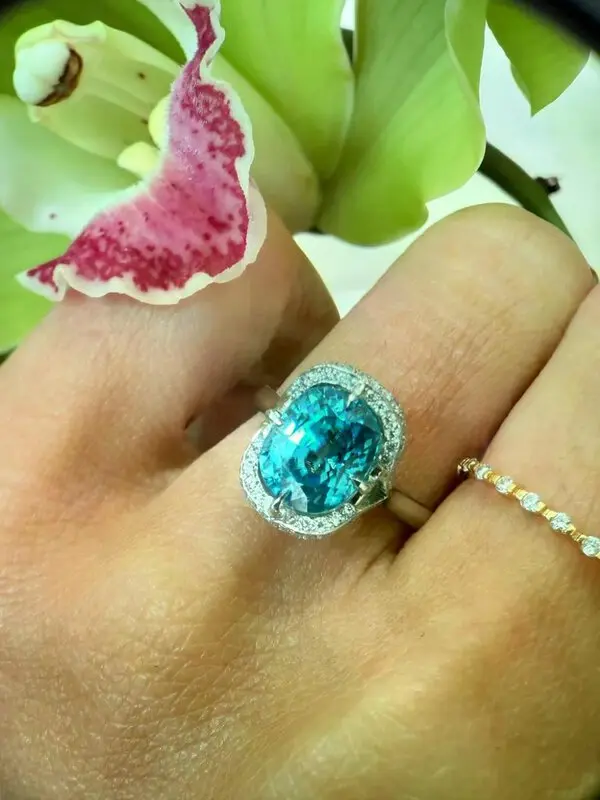 YI COLLECTION Aurora Blue Zircon And Diamond Ring