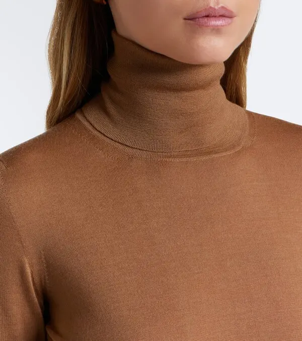 Max Mara Virgin Wool Turtleneck Sweater