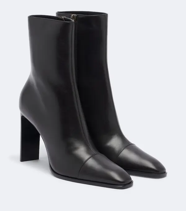 Saint Laurent Venetia Leather Ankle Boots