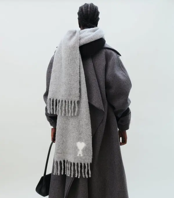 AMI Paris De Coeur Fringe Scarf