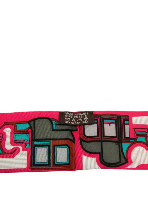 Hermès 2010-2026 Les Coupes Silk Twilly Scarf Scarves