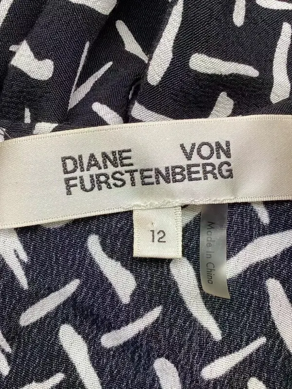Diane Von Furstenberg Printed V-neck Dress