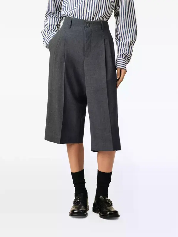 AMI Paris Carrot Two-pleat Wool Bermuda Shorts - Grey