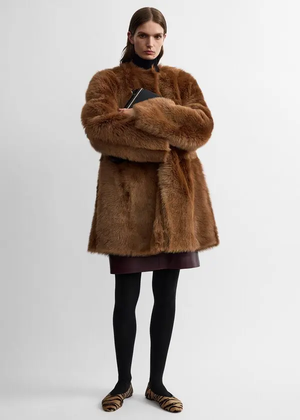 TOTEME Short Silky Shearling Coat