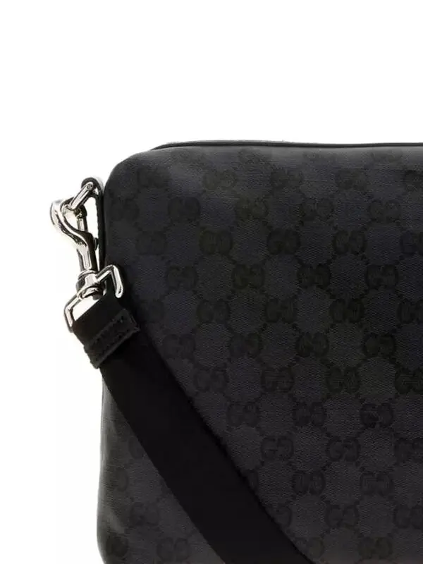 Gucci Essence Classic Medium Cross Body Bag