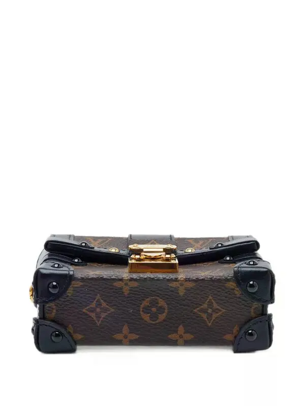 LOUIS VUITTON Essential Trunk Monogram Canvas Key Chain