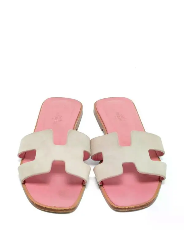 Hermès Oran Suede Sandals - Neutrals
