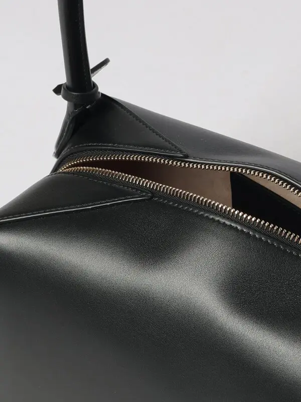 Alaïa Le Bouledogue Smooth Calfskin Leather Shoulder Bag - Black