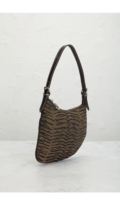 FWRD RENEW Fendi Oyster Shoulder Bag