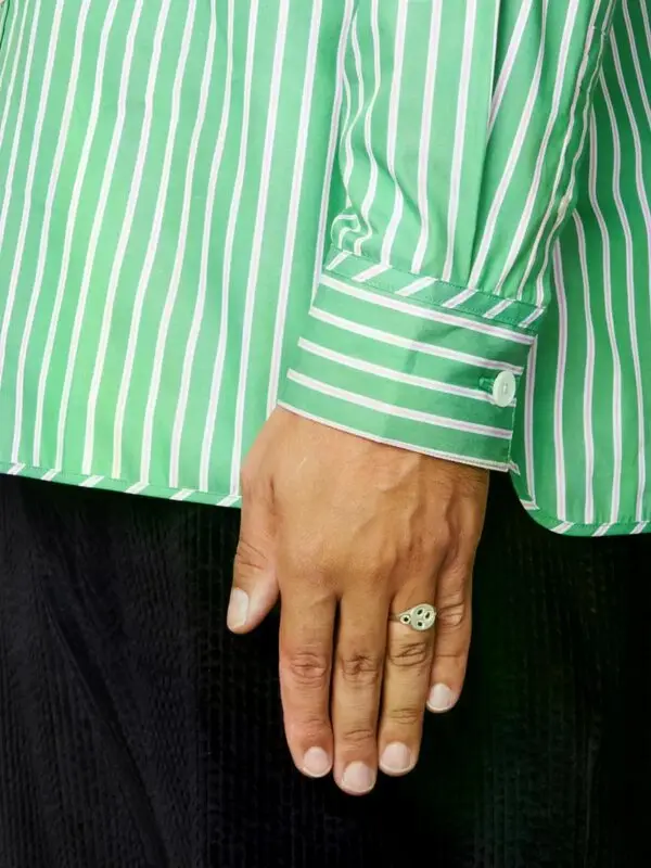 BLEUE BURNHAM Mini Oval Chloroplast Signet Ring