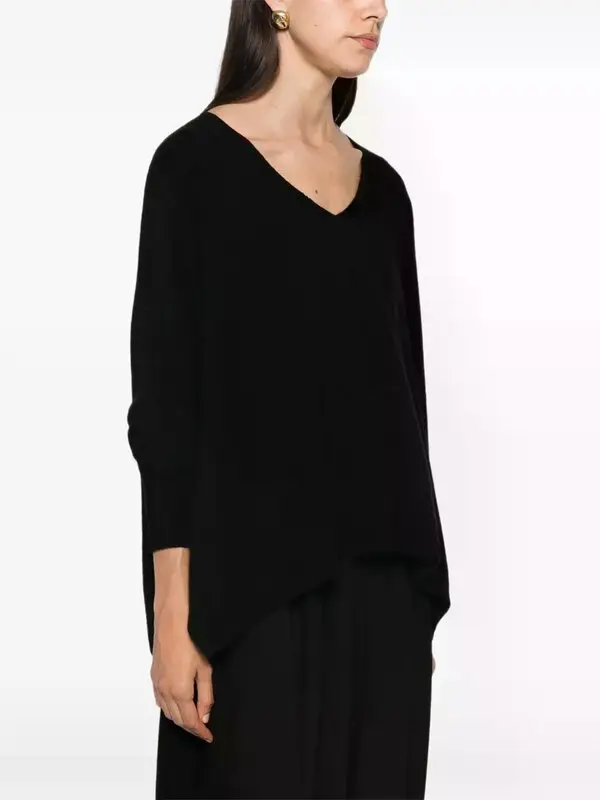 BEYOU V-neck Sweater
