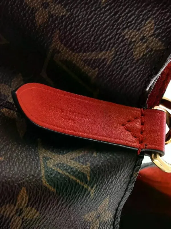LOUIS VUITTON Neonoe Handbag Monogram Canvas With Leather Mm Bucket Bag - Red