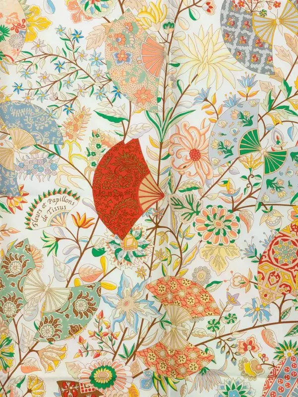 Hermès 2000-2026 Fleurs Et Papillons De Tissus Silk Scarf 90 Scarves - Multicolour