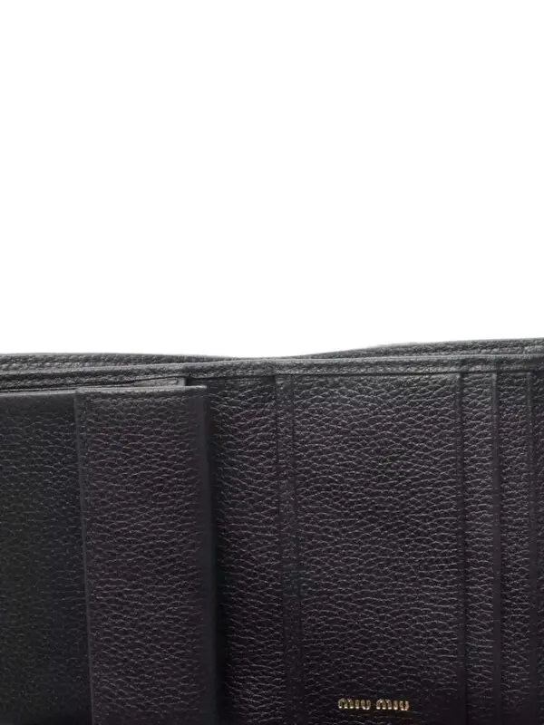 Miu Miu 2020s Vit Daino Trifold Wallet
