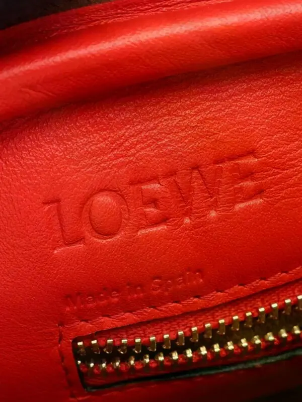 Loewe 2010s Amazona 75 Tote Bag