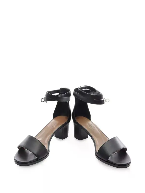 Hermès 2010s Kelly Buckle Sandals - Black